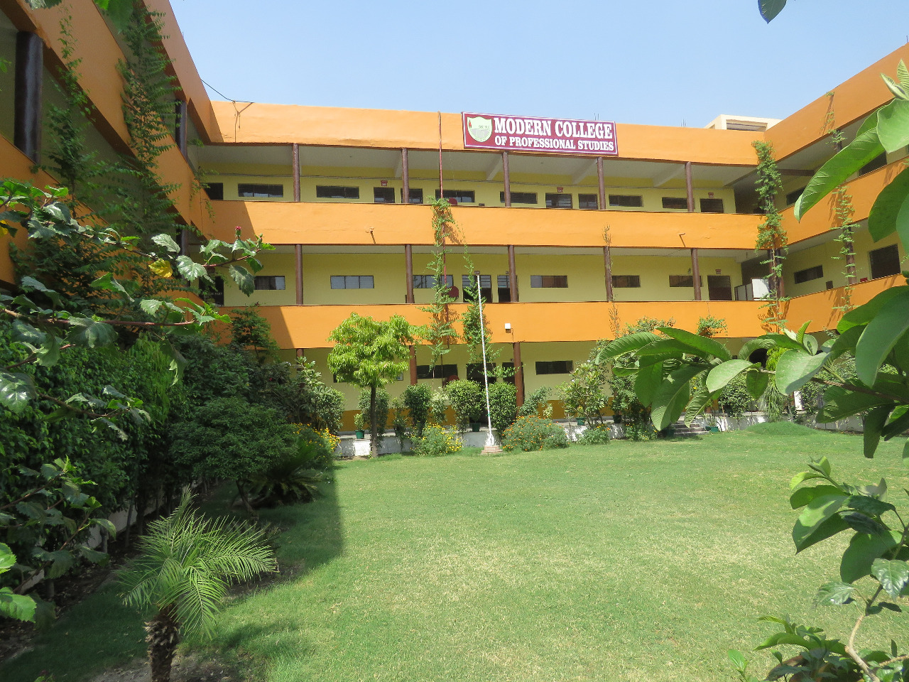 Modern law college